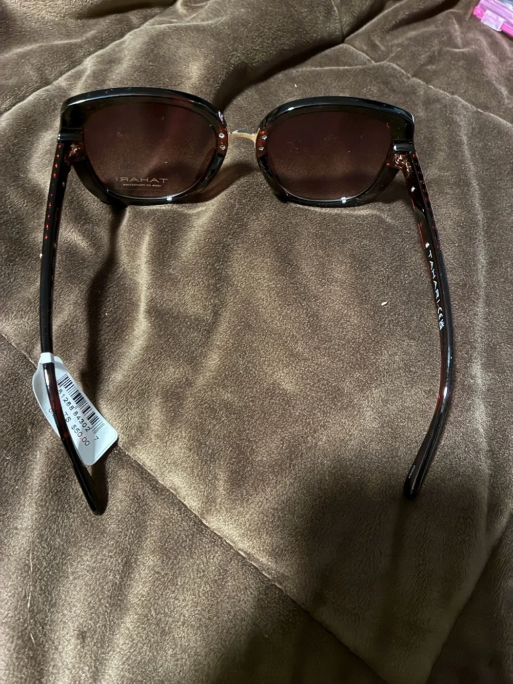 Tahari | Accessories | Tahari Tortoise Cateye Sunglasses New With Tags ...